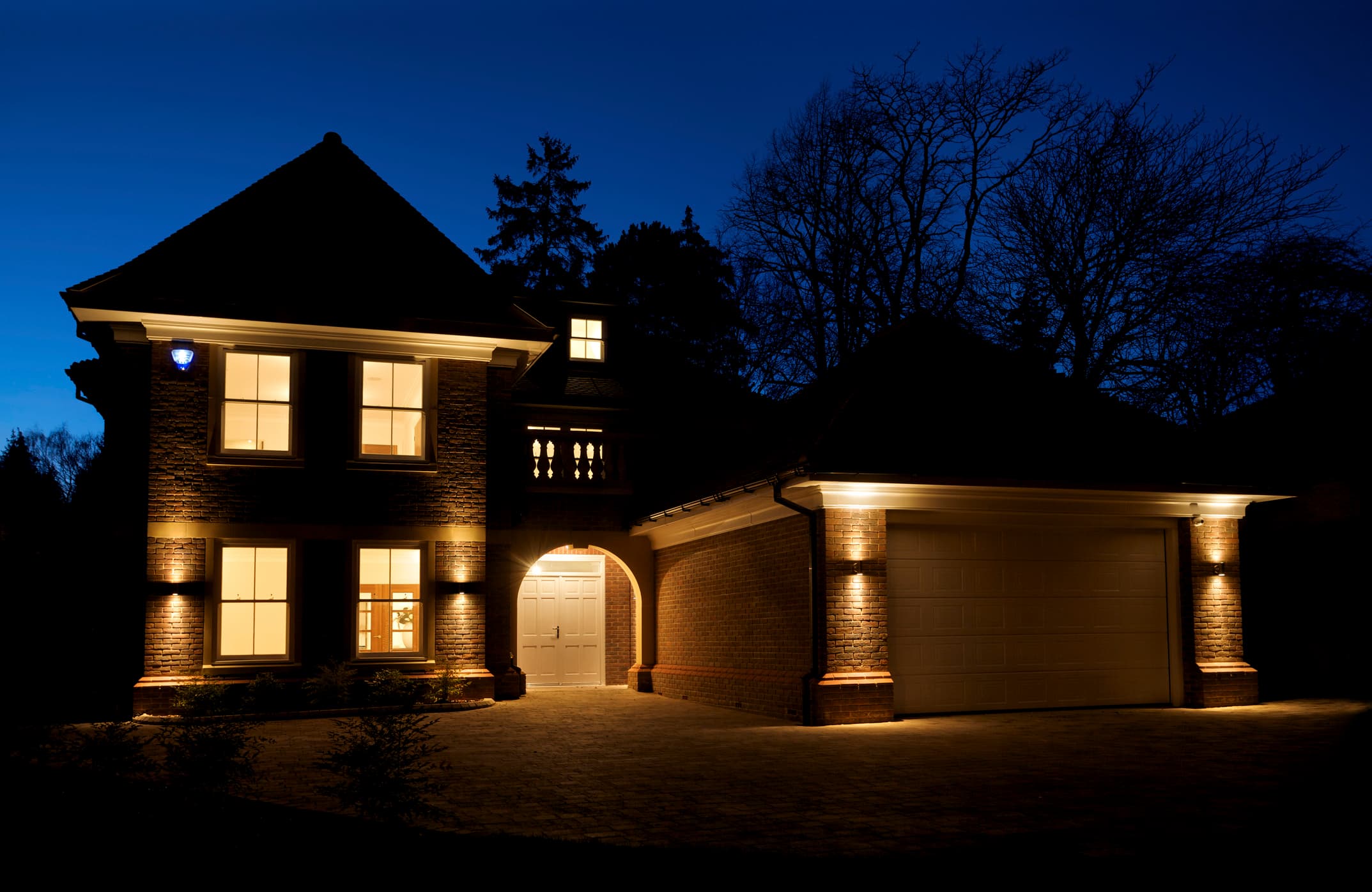 Outdoor Pot Light Installation Services in Mississauga - Outdoor ...